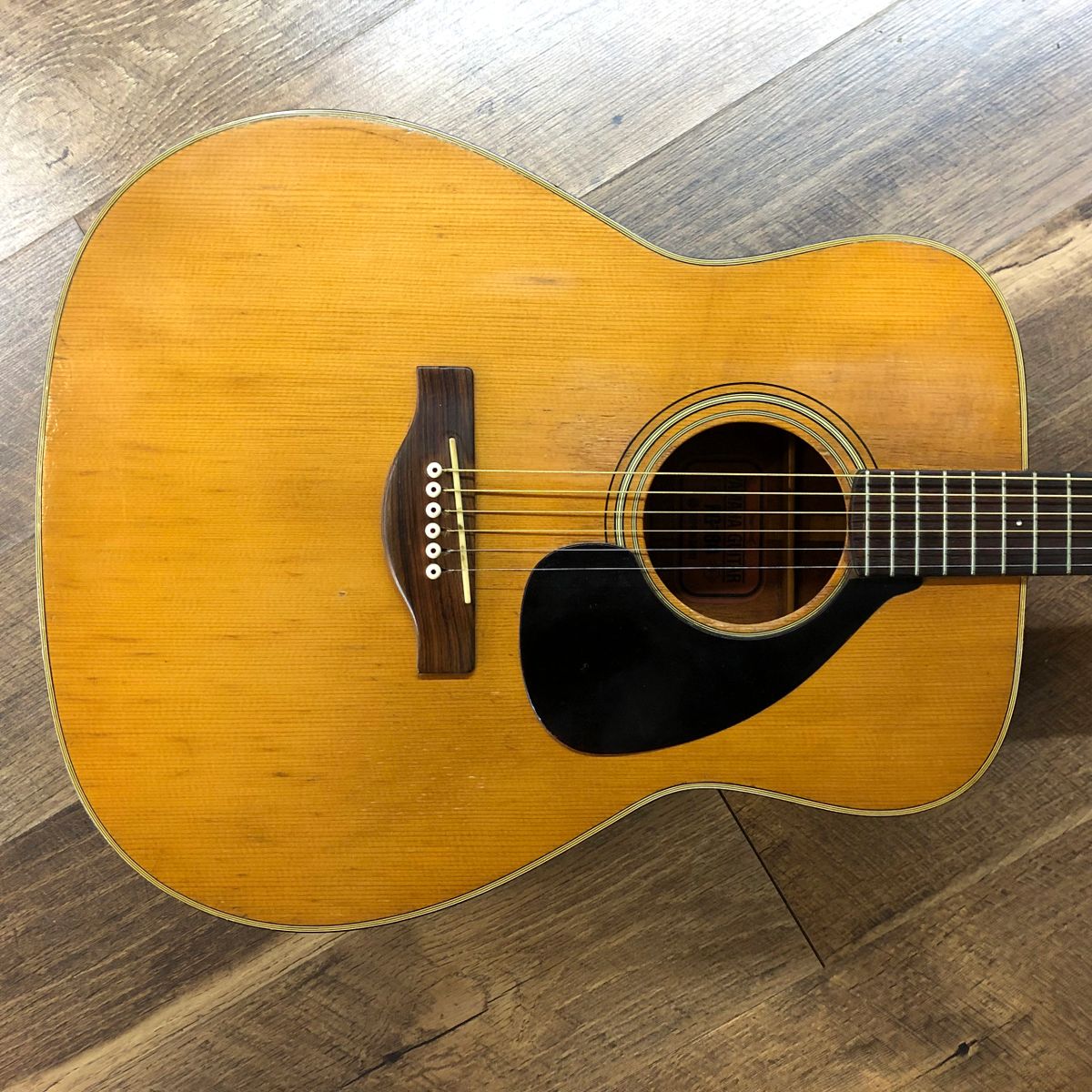 Yamaha FG-180 Red Label Jumbo Dreadnought Acoustic Guitar with Hardshell Case